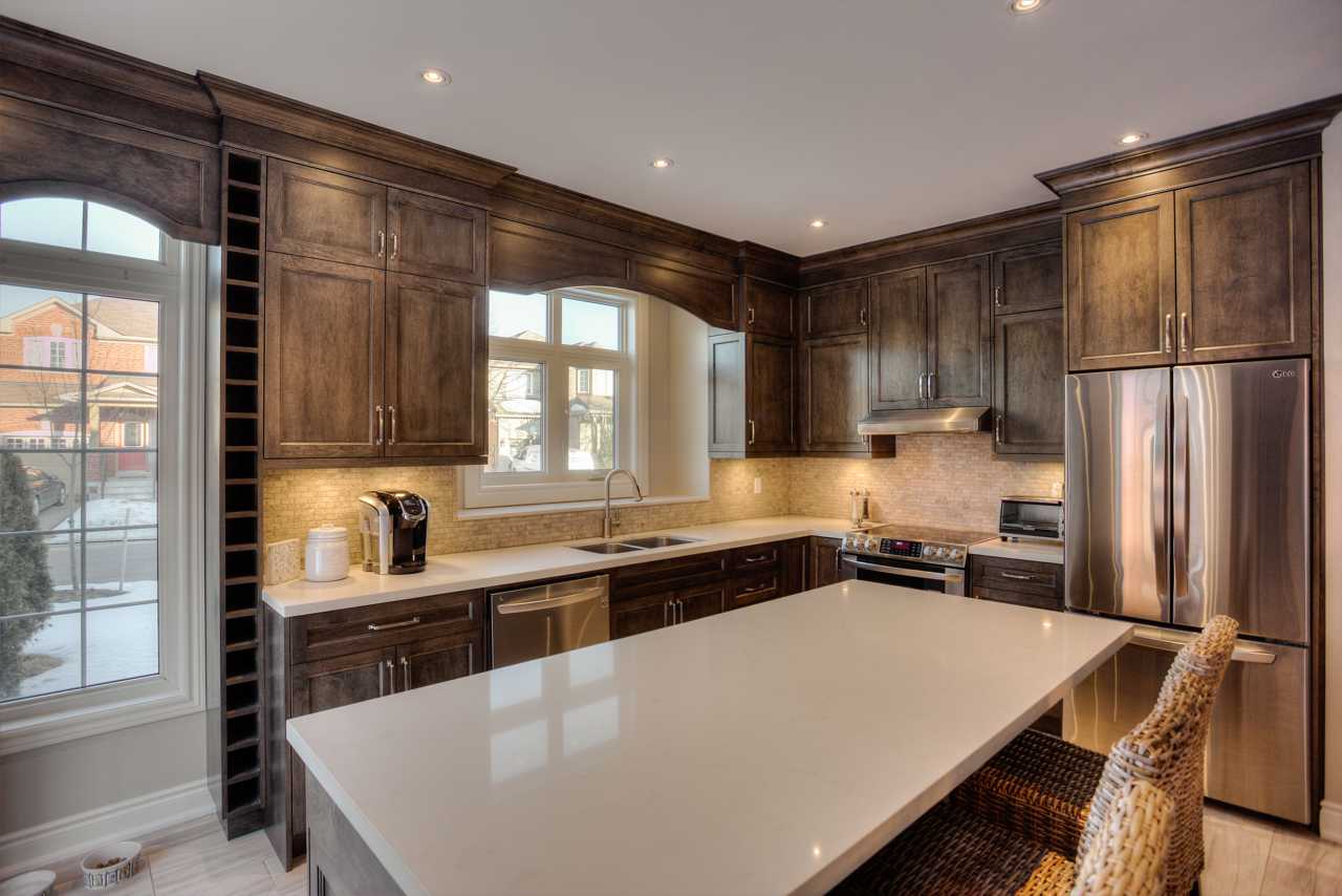 Custom traditional kitchen | Luxury design Kitchen in Moraine Dr, Vaughan