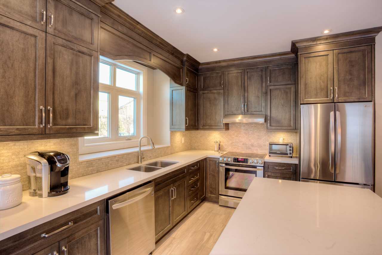 Custom traditional kitchen | Luxury design Kitchen in Moraine Dr, Vaughan