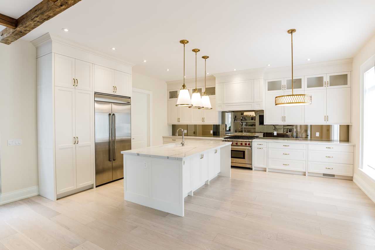 Custom transitional kitchen | Luxury design Kitchen in White Pines Rd ...